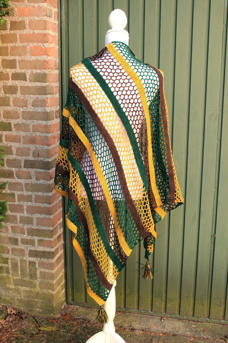 Moonlight Shawl: Deep Sea Moon – It's all in a nutshell